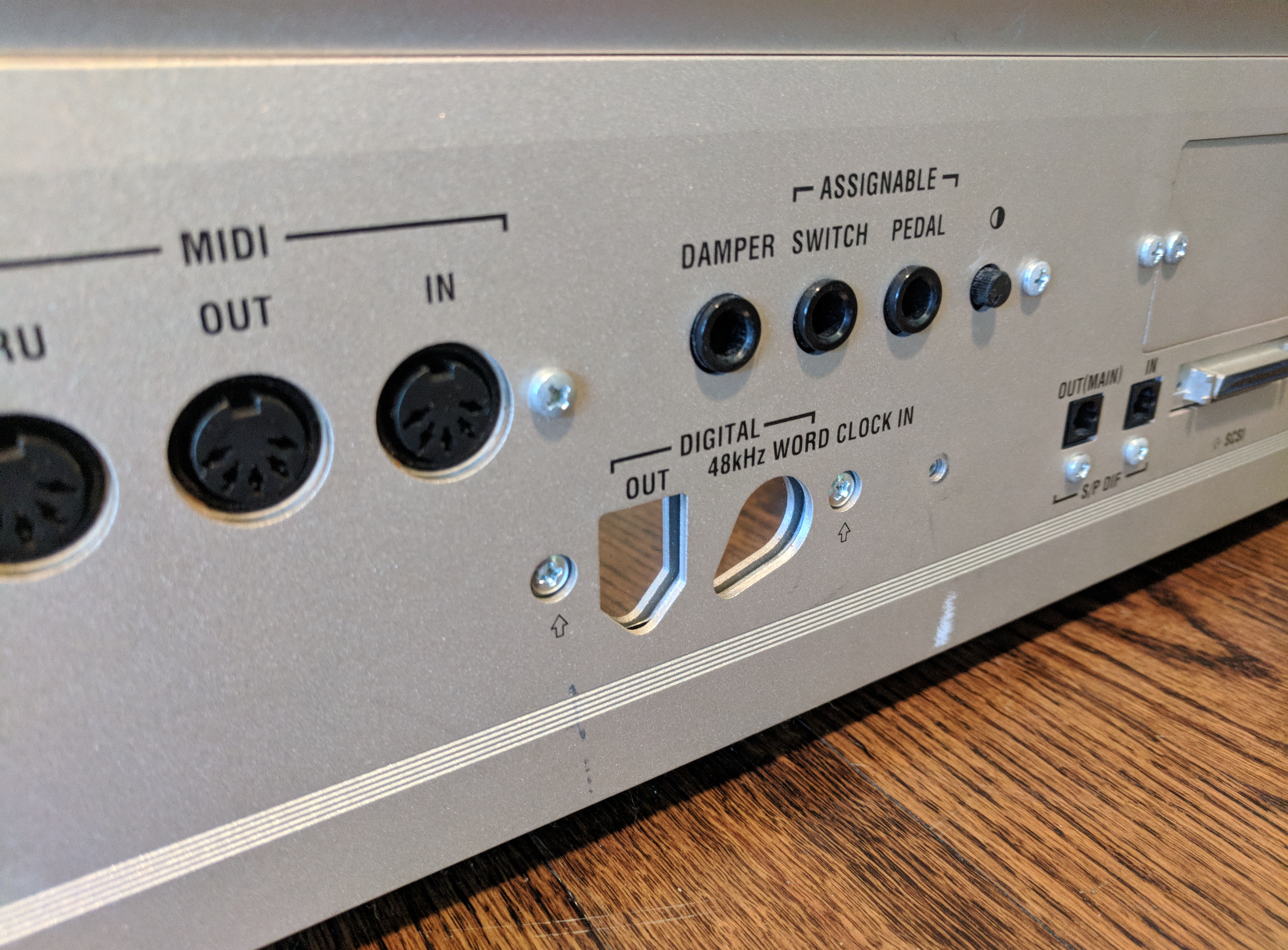 Korg Triton Studio (88-key) photo gallery - Syntaur