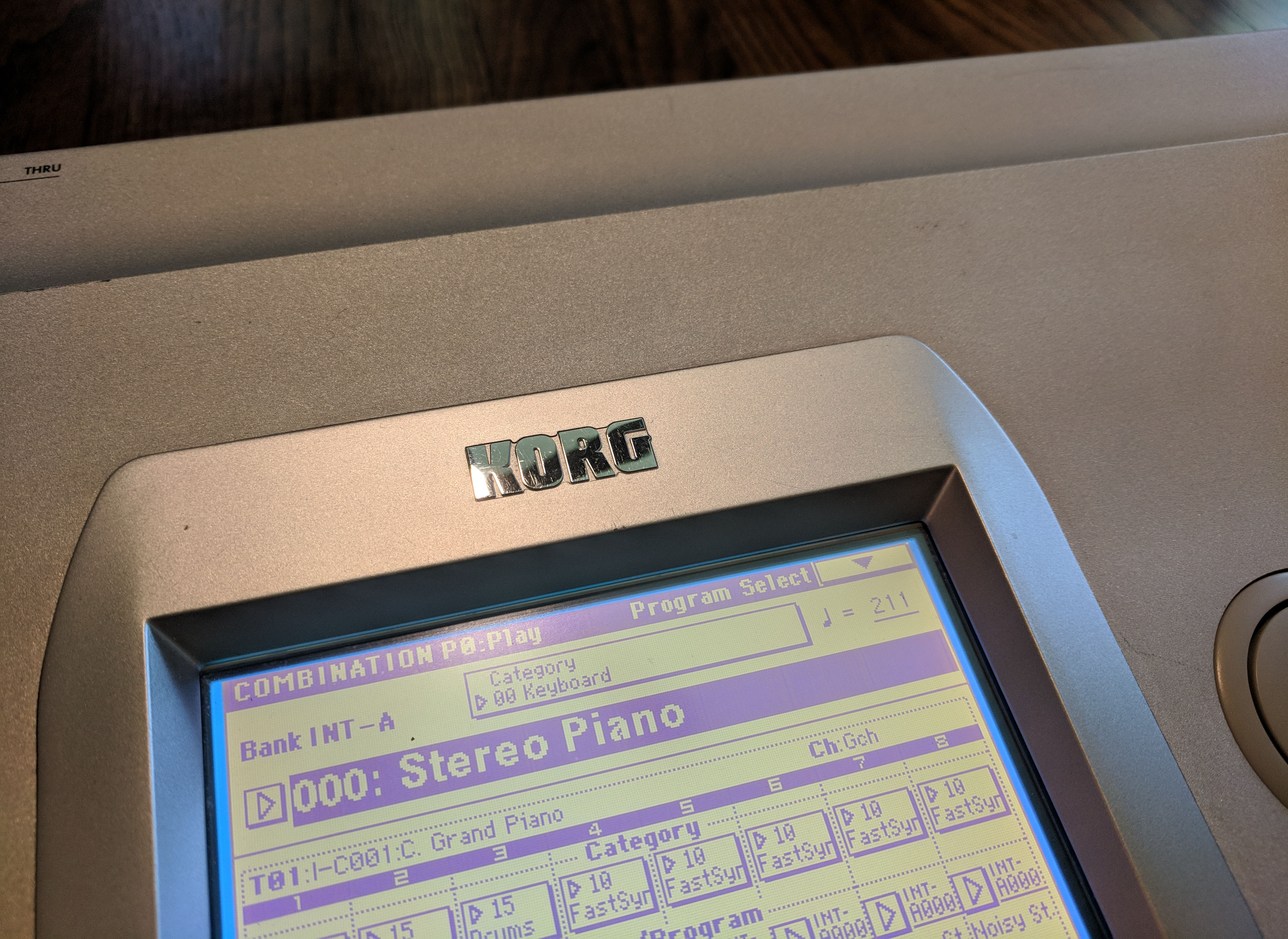 Korg Triton Studio (88-key) photo gallery - Syntaur